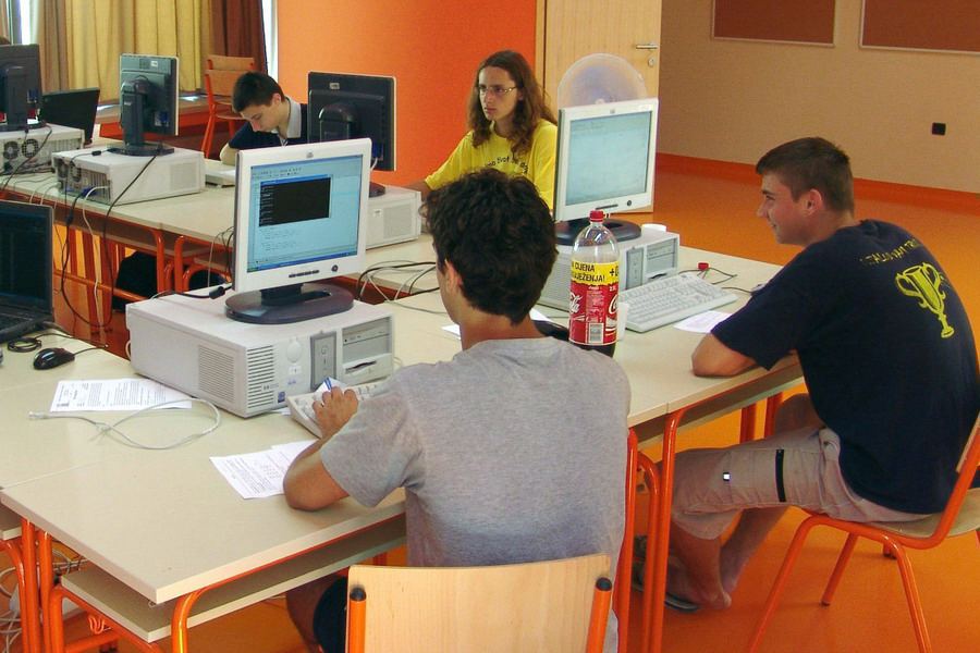 Kamp mladih informatičara Hrvatske 2005 / Drugi termin - za učenike ...